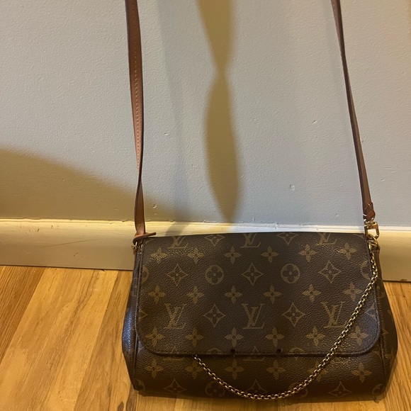 Louis Vuitton | Bags | Louis Vuttion Brown Cross Body Purse Missing ...